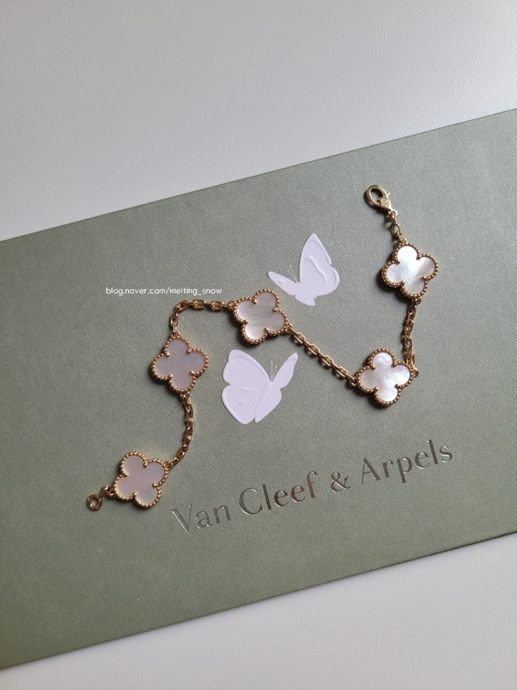 쟤 왜그랬대...? 이해가 안 갈 반클리프아펠 5모티브 팔찌 마더오브펄 구입기 : 네이버 블로그