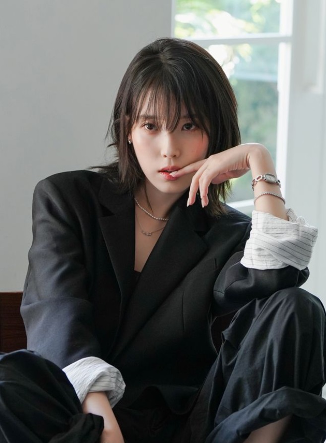 중단발 허쉬컷 아이유 단발 레이어드컷 분위기있는 가을 헤어 : 네이버 블로그