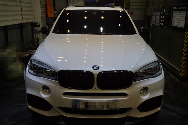 BMW X5 성남 블랙박스 보조배터리, 아이나비QXD1 장착 : 네이버 블로그
