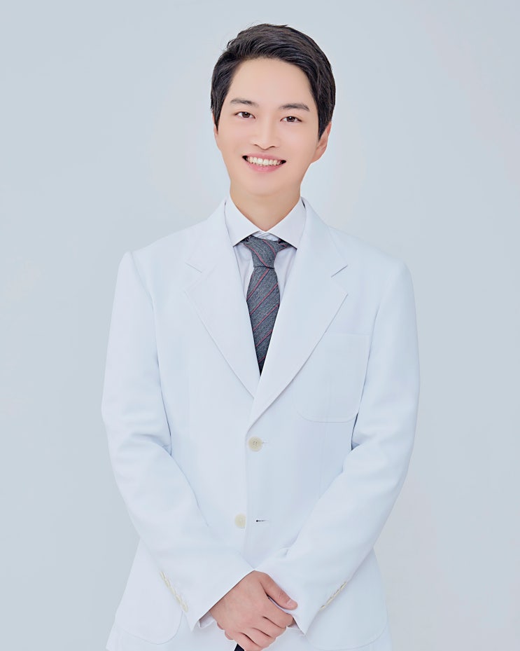 눈이 떨려요 눈꺼풀 떨림 안검경련 안면근육파동증 두판상근 안륜근 커피 마그네슘 네이버 블로그