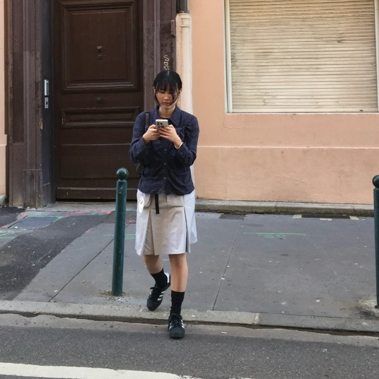 [MilloWomen 밀로우먼] 러블리한 셔츠를 찾는다면… 체크 리본셔츠로 가을코디 완성하기 : 네이버 블로그