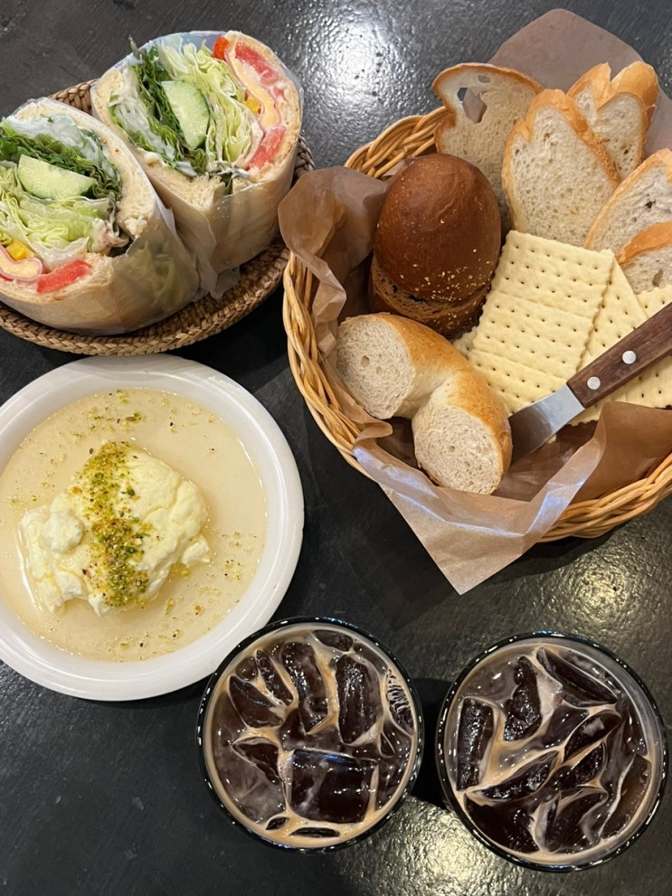 [마린시티] 실내 반려동물 동반 가능한 브런치 맛집 ‘카페 리본’ : 네이버 블로그