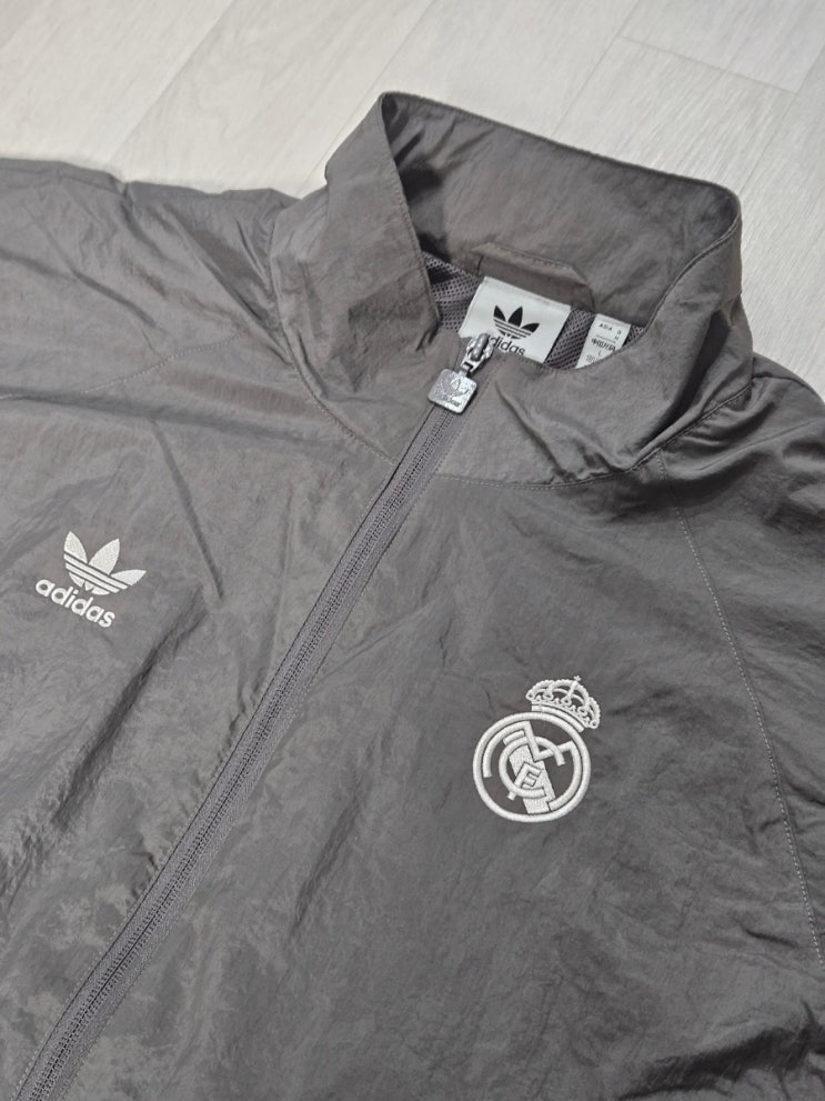 아디다스 24-25 레알 마드리드 오리지널스 트랙탑 (JI9479) KR L 사이즈 : 네이버 블로그