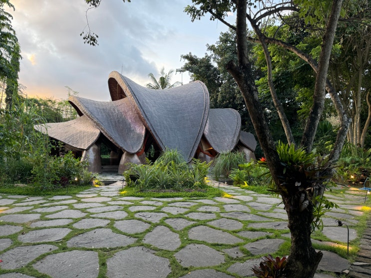 발리 우붓 알케미 요가원 Alchemy Yoga and Meditation Center Ubud : 네이버 블로그