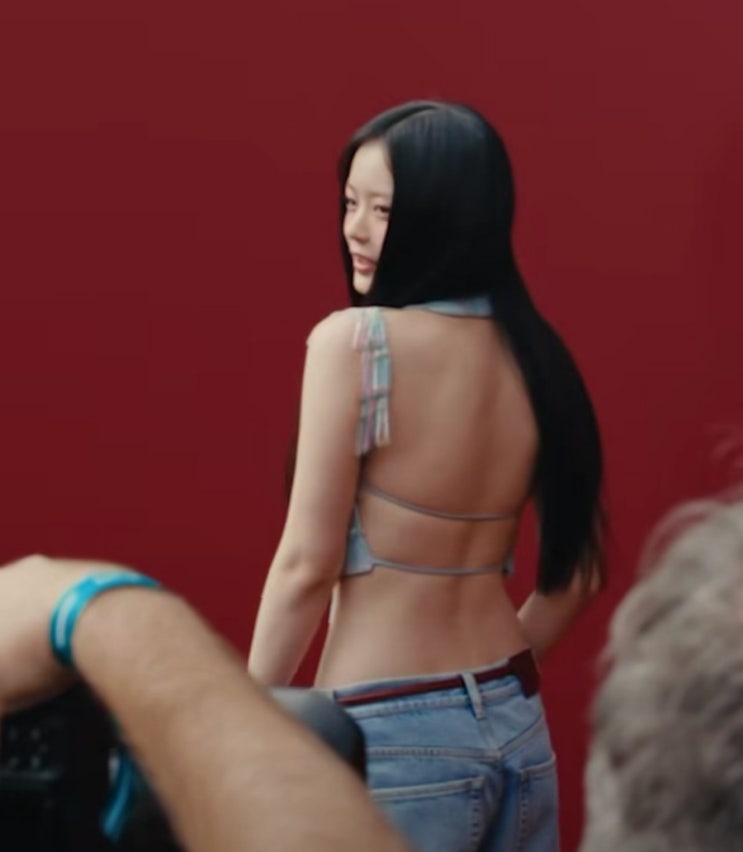 뉴진스 하니 구찌 25ss 패션쇼 참가, 밀라노 : 네이버 블로그