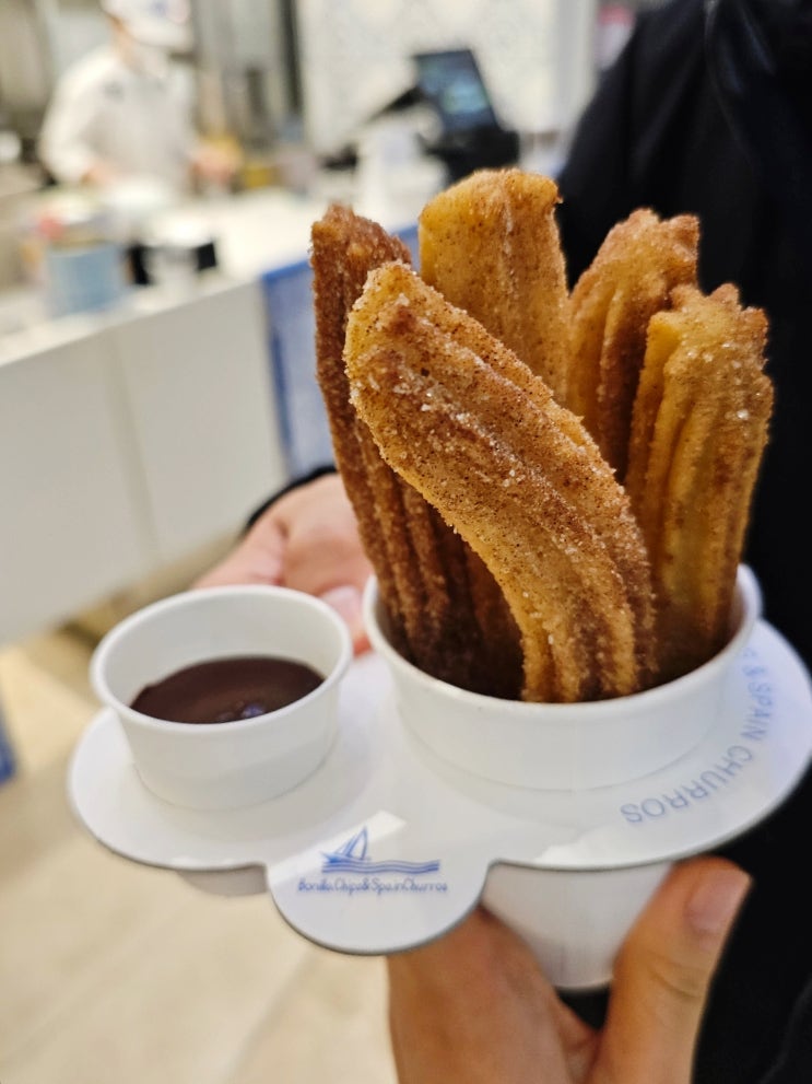 잠실 롯데백화점 츄러스 맛집 추천 보닐라칩앤 스페인츄러스 롯데월드몰점 네이버 블로그