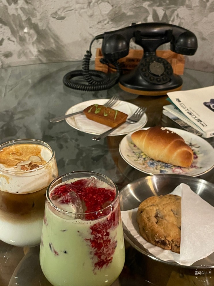 [수지구청역] 어텀브루 AUTUMN BREW / 레트로 감성의 작은 카페&펍, 나만 알고 싶은 분좋카! : 네이버 블로그