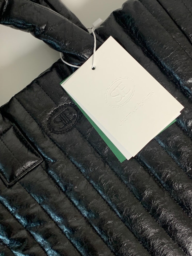 [SIENNE] 시엔느 레더 패딩백 / Leather Padding Bag / Black 후기 : 네이버 블로그