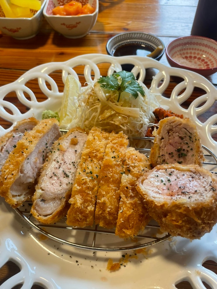 한남동 점심 맛집 한남역 돈가스 돈까스 피제이돈까스 한남점 내돈내산맛은 있지만 메뉴가 좀 늦게 나와요 네이버 블로그