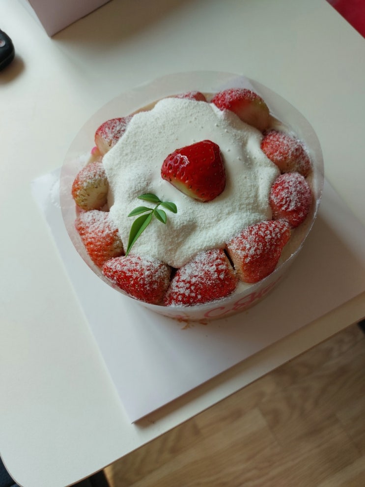 파리바게트 논산생딸기 와르르 케이크 후기 네이버 블로그