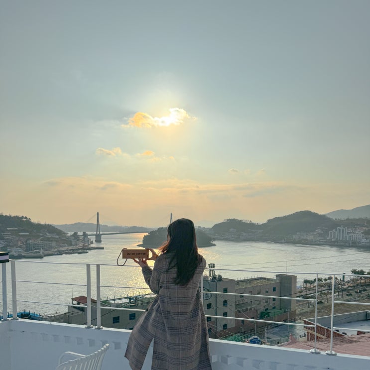 여수 오션뷰 고소동 벽화마을 카페 모카힐 크로플 네이버 블로그