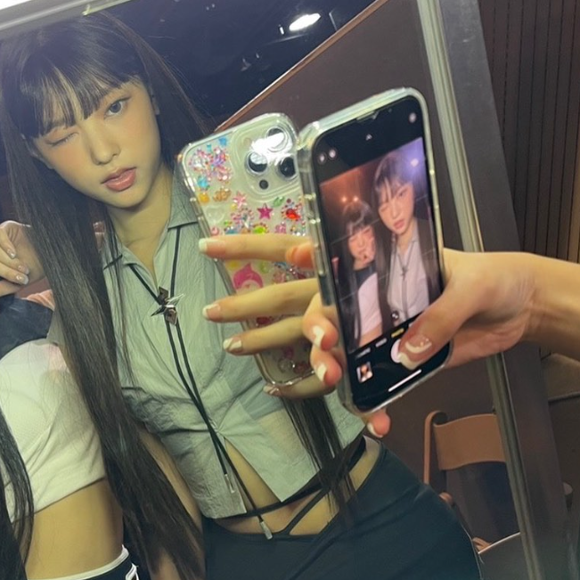 뉴진스 머리로 보는 둥근 얼굴형 헤어스타일 긴머리 레이어드컷 슬릭컷 네이버 블로그