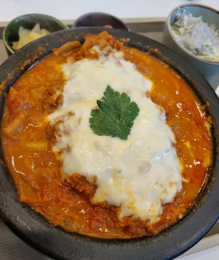 문정 부리나케 문정 법조단지 직장인 점심 메뉴 추천 가츠동 나베 맛집 네이버 블로그