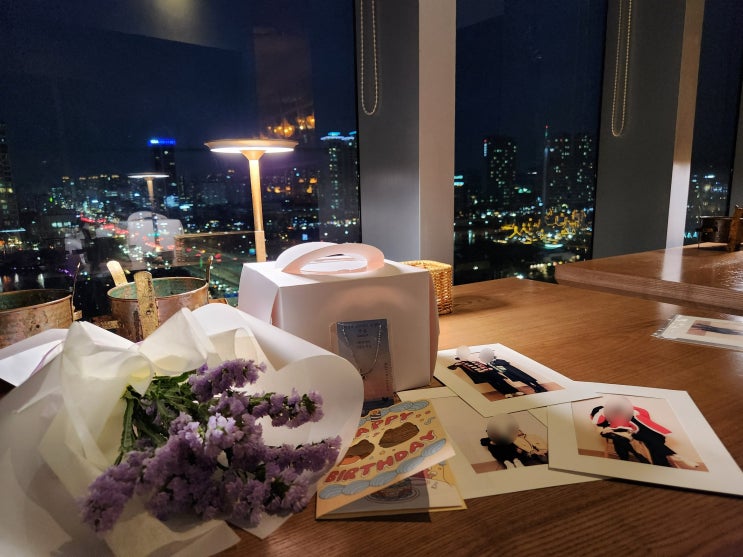 잠실 데이트 여자친구 생일 데이트 코스 추천 셀프 사진관 딸기 케이크 잠실 맛집 선물 네이버 블로그