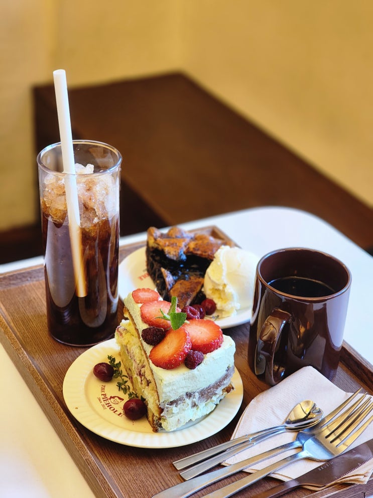 신촌 디저트 카페 '파이홀' 파이, 케이크 인생 맛집 : 네이버 블로그