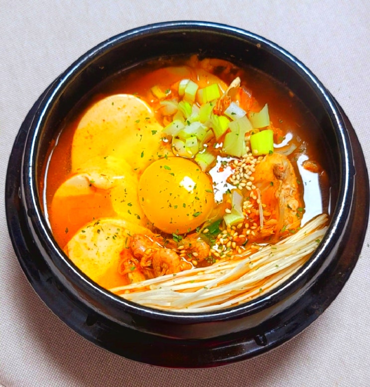 꽃게 순두부찌개 얼큰한 국물요리 순두부찌개 저녁 메뉴 요리 추천 냉장고 파먹기 레시피 고추기름 만드는법 네이버 블로그