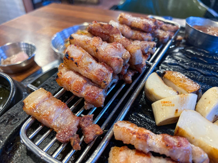 대구 성서 맛집 추천 뼈대있는돼지집 성서점 메뉴 가격 주차 이곡동 성서고기집 네이버 블로그