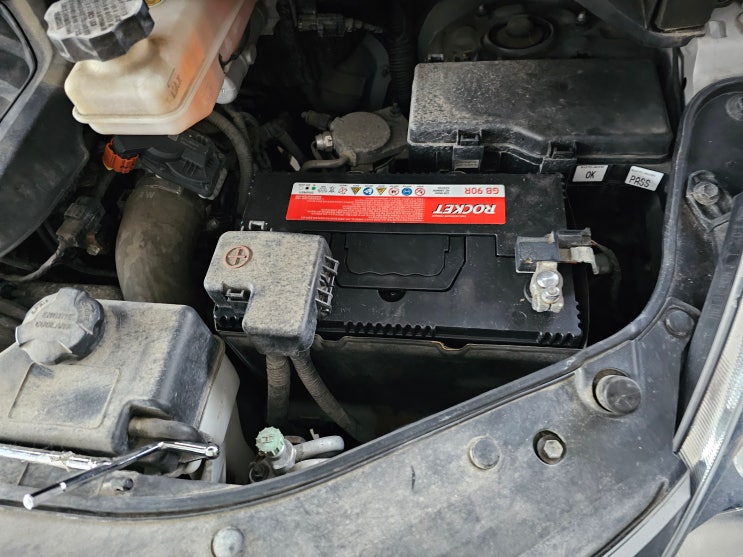 세방전지 로케트배터리 GB90R 셀프 교체 후기 방법 순서- 스타렉스 : 네이버 블로그