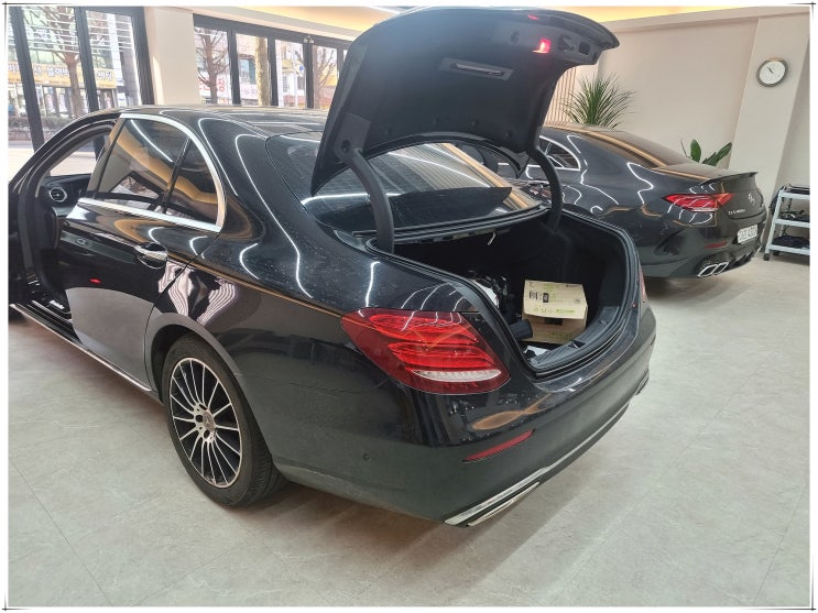 W213 벤츠 E 클래스 - 아이나비 QXD1 , 보조배터리 설치 : 네이버 블로그