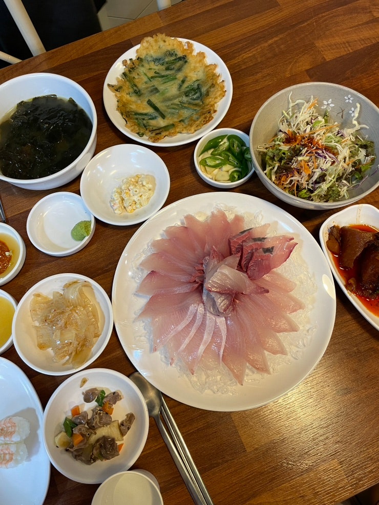 인계동 횟집 웨이팅 필수인 싱싱한 방어회 맛집 삼학도회수산 네이버 블로그