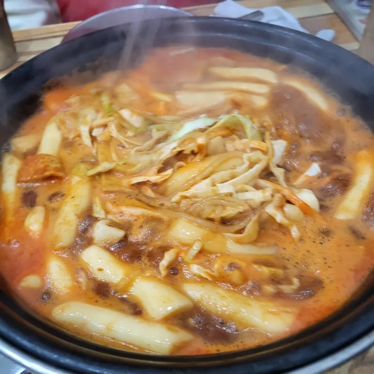 부천 즉석떡볶이 학교앞 떡볶이 느낌 오래된 노포 맛집 신당동떡볶이 내돈내산 홀에서 먹고온 후기 포장팁 네이버 블로그