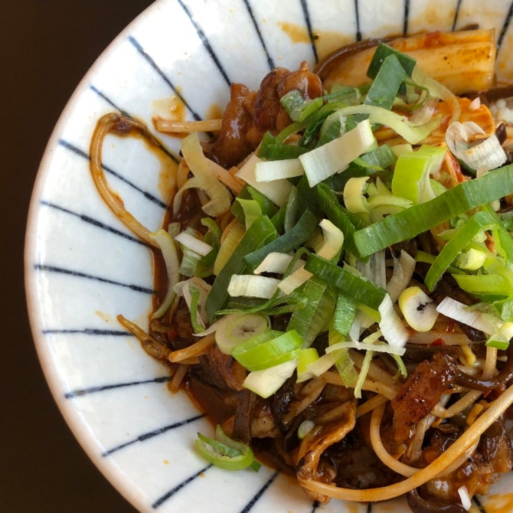 성수 핵밥 성수역 직장인 가성비 좋은 점심 맛집 마라 신메뉴 후기평일 금요일 웨이팅 네이버 블로그