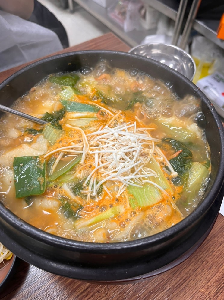 [서울/종각] 르메이에르 봉이밥 / 불 맛 제육볶음, 털레기 수제비, 보리밥 등이 있는 한식 맛집 + 가는 길 (내돈내산 ...