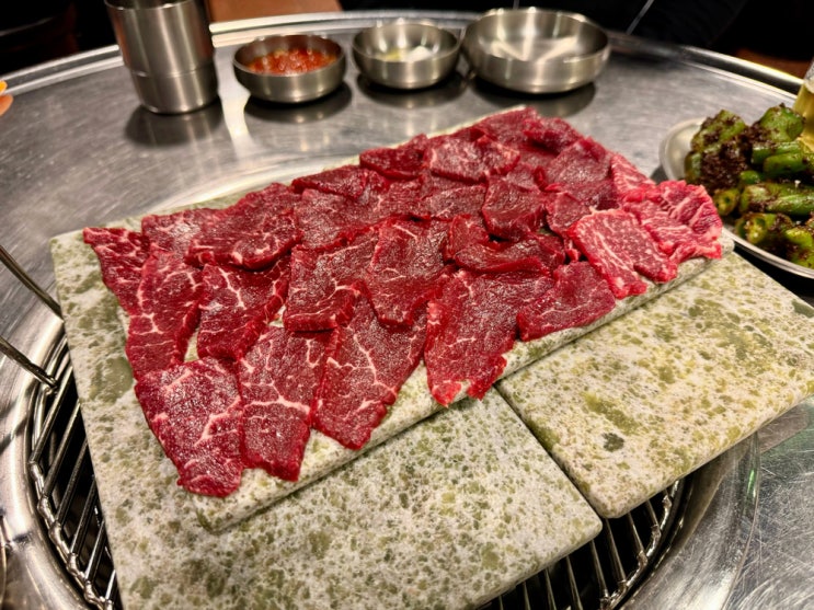 분당맛집 미금 먹자골목 찐소고기 맛집 육사시미와 한우 알차게 즐겼던 7 칠백식당 기념일에 다녀온 후기 네이버 블로그