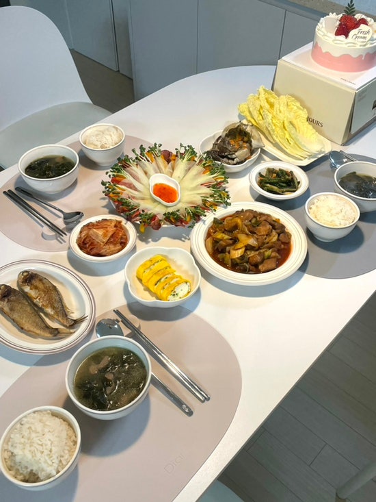 시어머니 생신상 요리 - [오리훈제쌈무말이/계란말이/조기구이/불고기/미역국] : 네이버 블로그