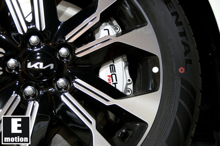 KA4 카니발 - 네오테크 NF 4P 브레이크, 엔써 어반 일체형 서스펜션 튜닝 / 승차감 개선과 제동력 개선 : 네이버 블로그