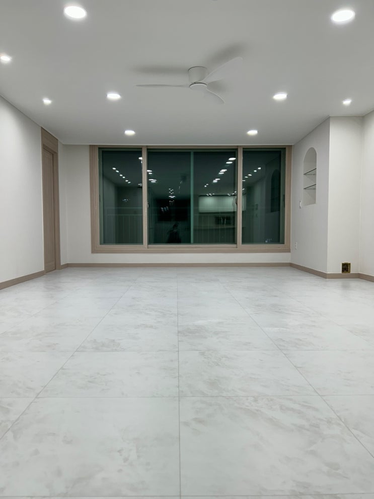 KCC 숲 휴가온(4.5T) 오닉스화이트 39평형 시공후기 : 네이버 블로그