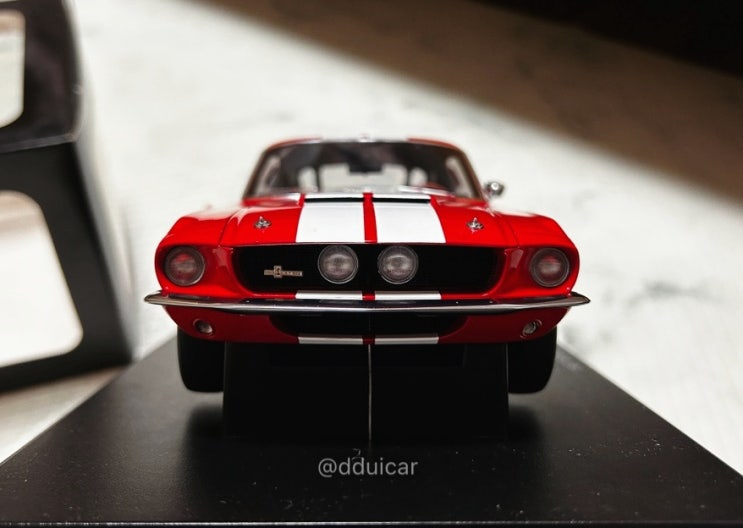[1/18] 오토아트 밀레니엄 1967 쉘비 머스 GT500 레드 컬러 화이트 라인 데칼 버전 : 네이버 블로그