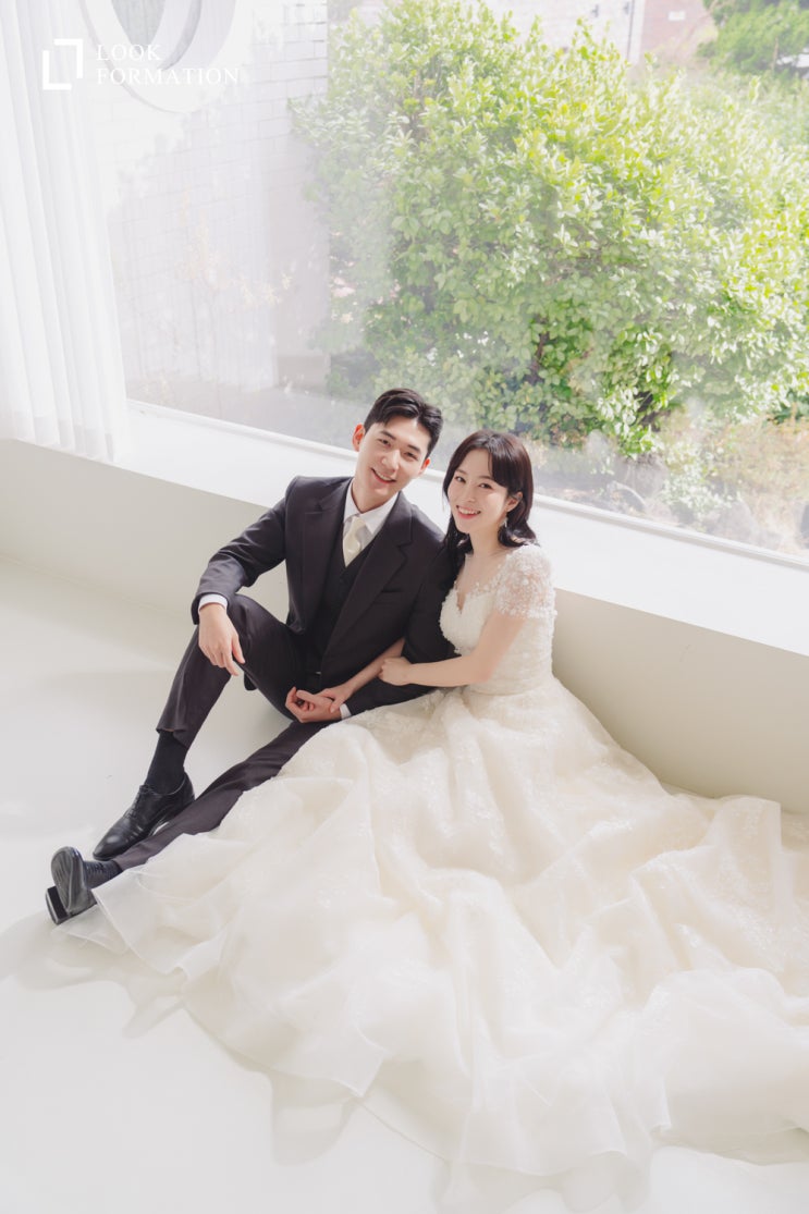 마포구 맞춤정장 포튼가먼트 합정점이 소개하는 인물중심 스튜디오 룩포메이션 룩북 촬영비스포크테일러샵 포튼가먼트정장대여수트렌탈