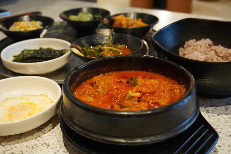 선릉 착한가게 대작매일 메뉴가 바뀌는 선릉역 근처 가성비 점심 백반집 묵은지 돼지갈비찜 네이버 블로그