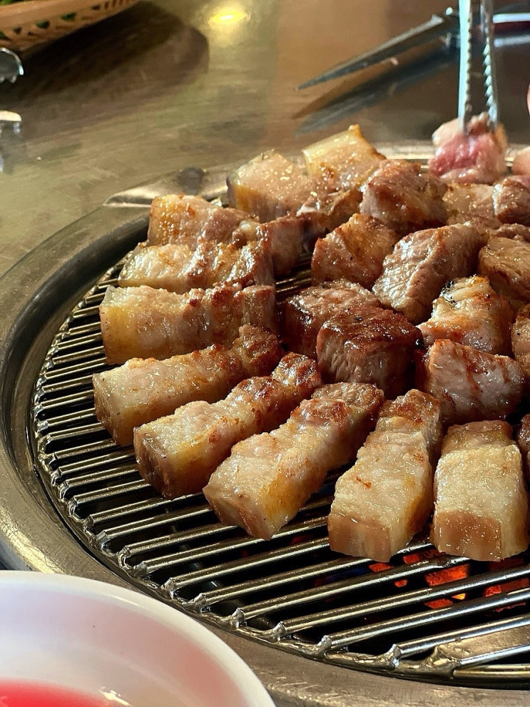 제주도 서귀포 중문 흑돼지 맛집 돈이랑 본점 연탄 깡통 구이 네이버 블로그