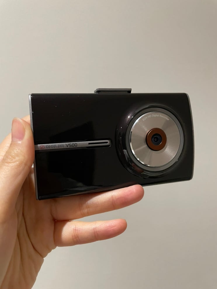 고장난 아이나비 블랙박스 v500 호환되는 A700로 본체만 교환하기(였으나 Z1000으로 교환) : 네이버 블로그