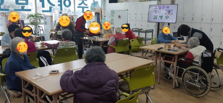 실버클레에 공예-골판지 김밥 만들기 : 네이버 블로그