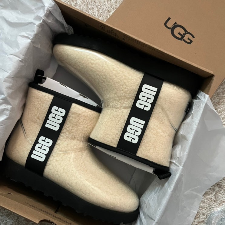 UGG 미국 어그 클리어 미니 (헤리티지 레인부츠) 후기 (feat. 에스아이빌리지 / 삿포로 코디) : 네이버 블로그