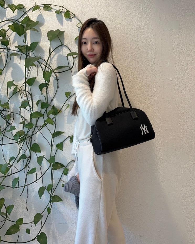 여자 가방추천 숄더백으로 딱 좋은 빅백 바시티 토트백 : 네이버 블로그