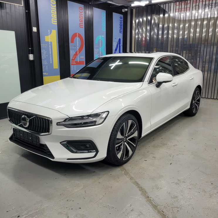 [광주썬팅] 볼보 뉴 S60 솔라가드 새턴 썬팅, 파인뷰 LXQ500 POWER , 하이패스 장착,헤드 라이트,사이드 미러 PPF, 생활보호PPF 4종,유리막코팅 작업 ...