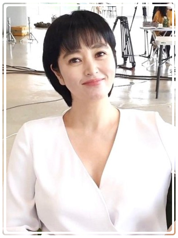 50대 여배우 헤어스타일 김혜수 숏컷 앞머리 뱅 단발머리 긴머리 웨이브 그레이스펌 네이버 블로그