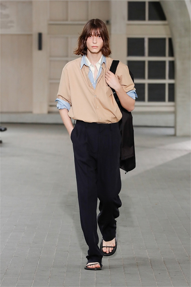 오라리 auralee 24SS 런웨이 룩북 둘러보기!! : 네이버 블로그