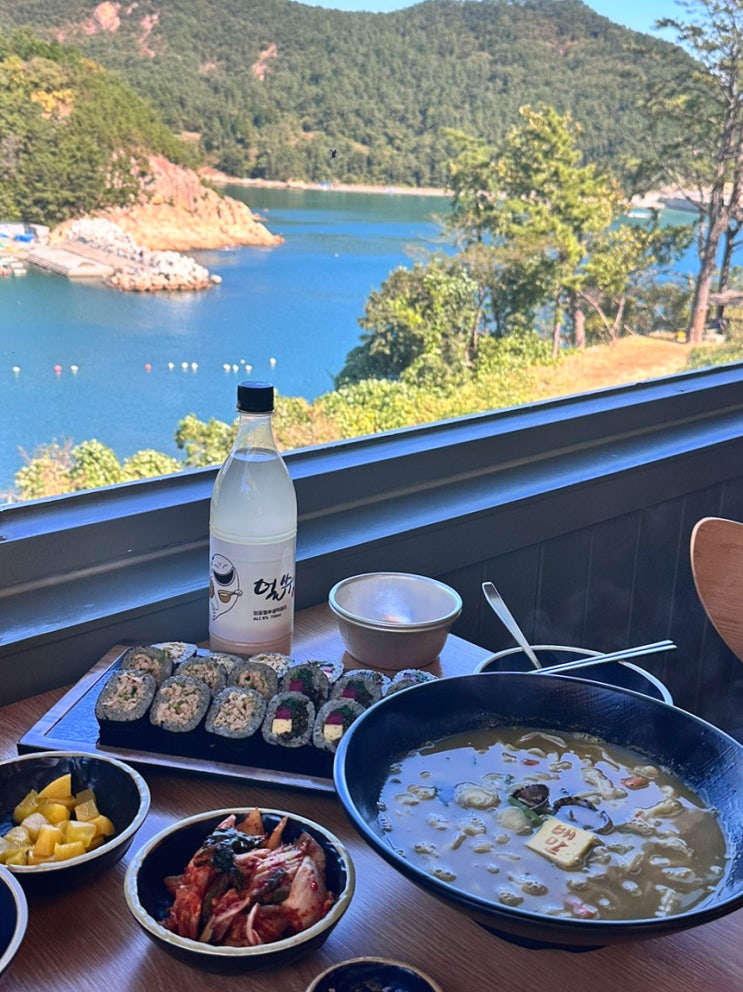 거제도 매미성 근처 맛집 배말칼국수 톳김밥 뷰까지 완벽했던 배말칼국수김밥 거제장목점 네이버 블로그