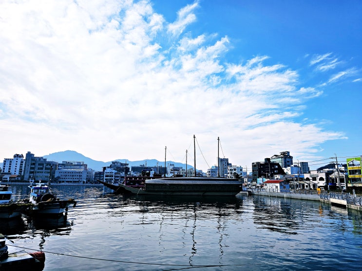 경남 통영 가볼만한곳 중앙시장 활어시장 꿀빵 먹거리 통영항 관광 등 볼거리 여행 코스 매력 뭐길래 네이버 블로그