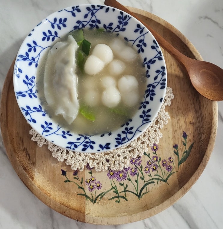 요리 여왕 코인 알 육수 소고기 사골 해물 들깨 조랭이 떡국 떡 만두국 끓이는법 육수활용 요리 네이버 블로그