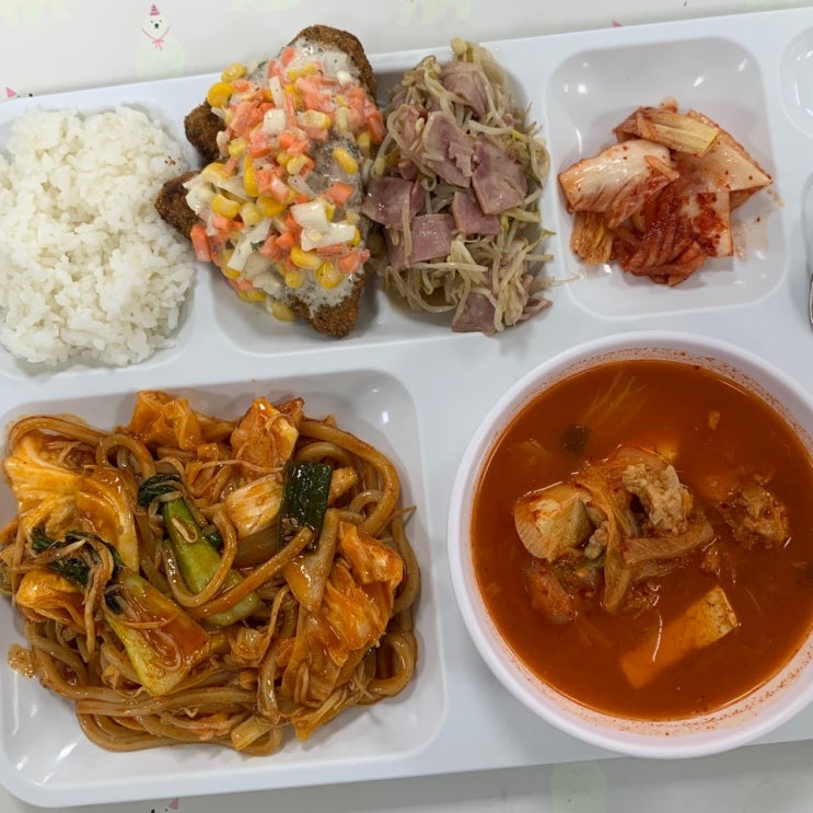 풀무원푸드앤컬처단체급식 저단가 채소볶음우동 돈육김치찌개 청파래오징어까스콘타르타르소스 베이컨숙주볶음 1인량 네이버 블로그