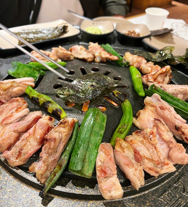 안양역맛집닭갈비 팔각 철판에서 구워지는 맛있는 숯불닭갈비 회식and모임장소로도 좋은 안양일번가 맛집 팔각도 안양일번가점