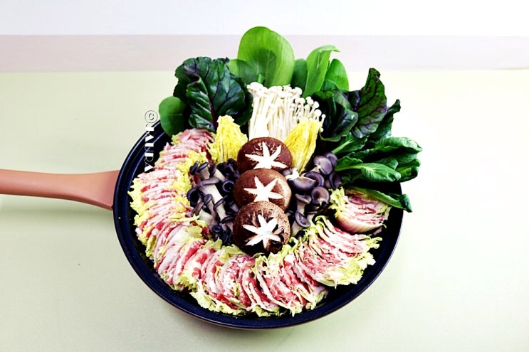 밀푀유나베 만들기 뜻 고기 육수 재료 쯔유 간장 소스 소고기 배추 야채 버섯 전골 요리 네이버 블로그