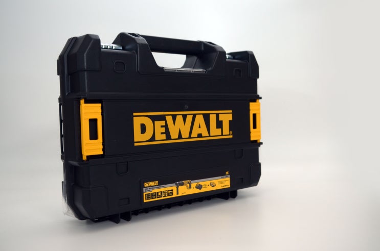 [사용기]편하게 무선으로 모든 벽을 타공하는 디월트 무선함마드릴DCH133 : 네이버 블로그