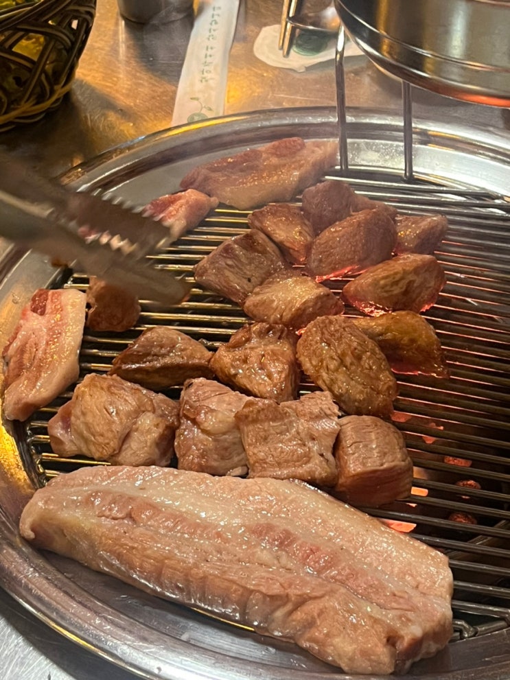 인덕원 내돈내산 후기 식감 좋고 육즙이 살아있는 제주도 생근고기 돈사돈 인덕원점 네이버 블로그